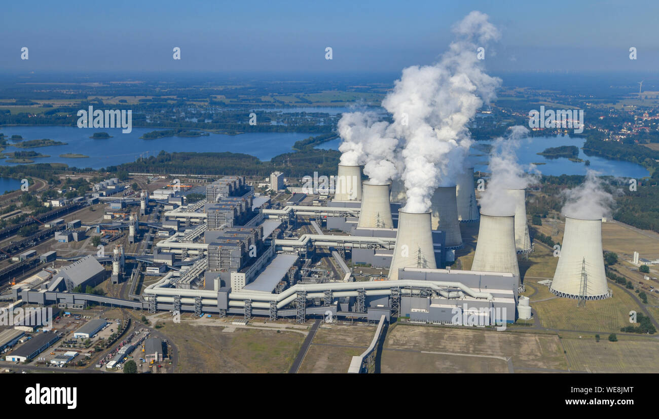 Peitz, Germany. 23rd Aug, 2019. The steaming cooling towers of the ...