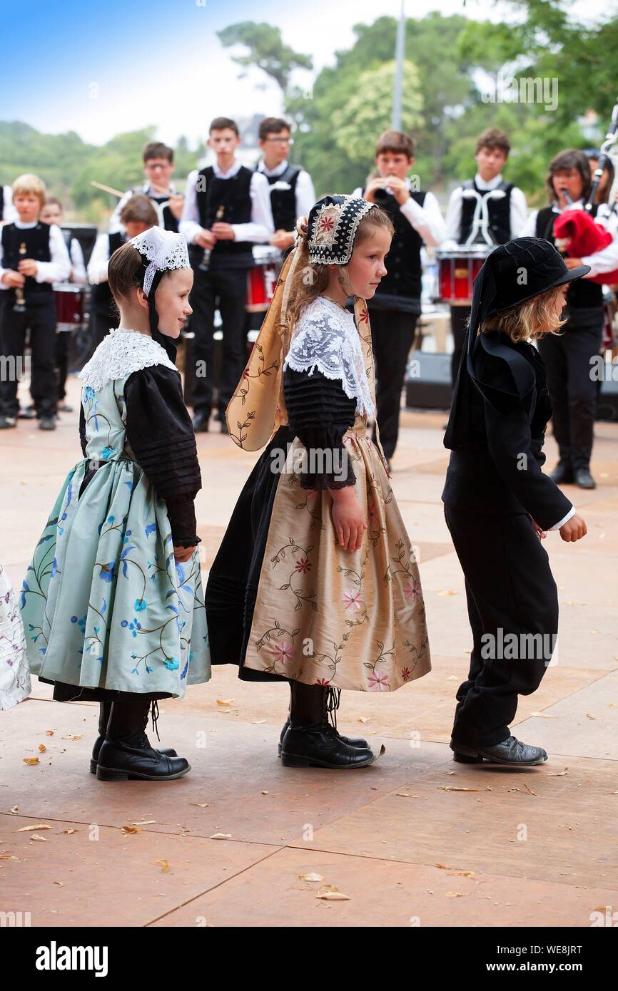 France, Finistere, Pont l'Abbe embroidery festival, Children's dances ...
