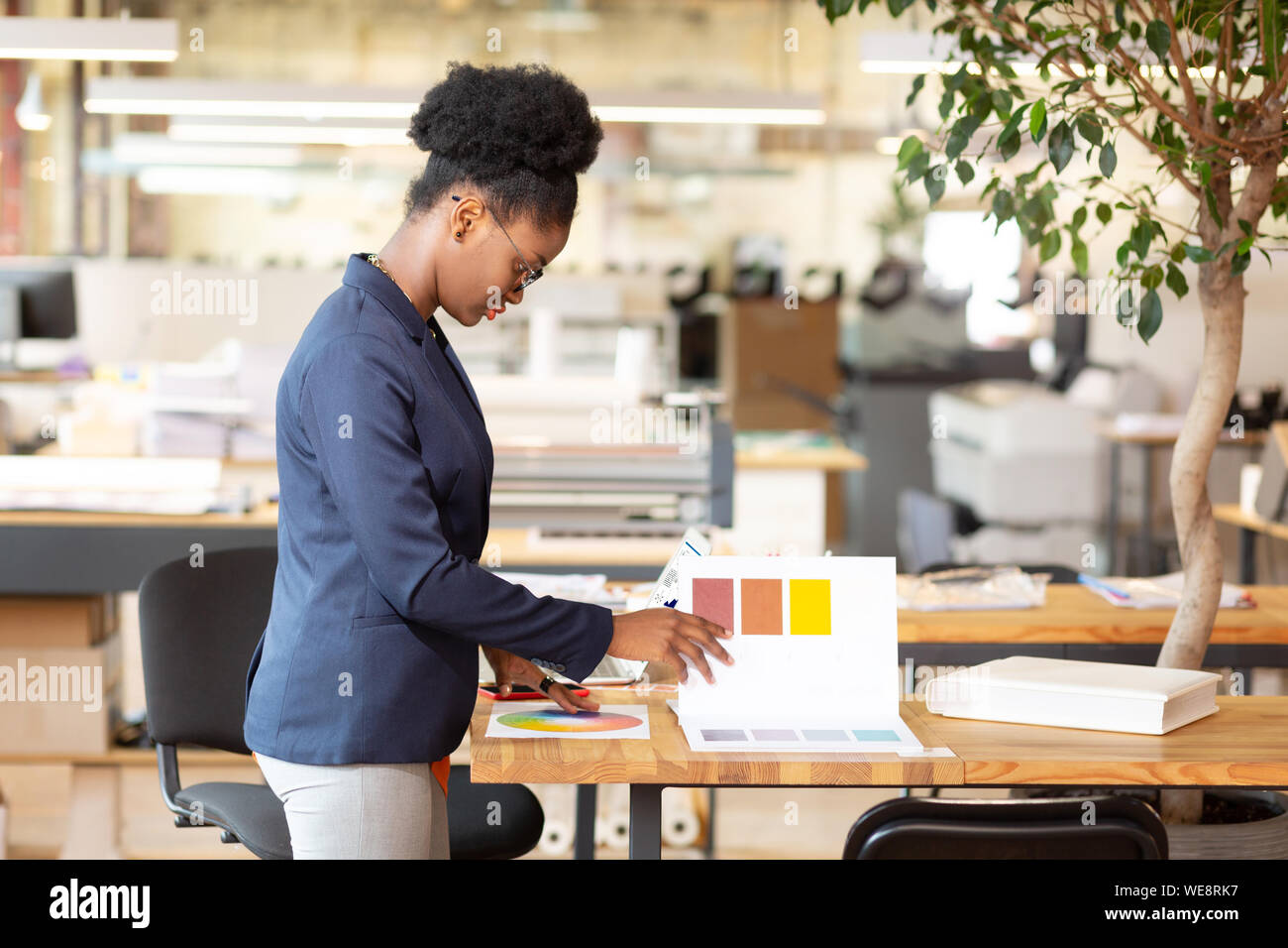 Interior designer choosing colors hi-res stock photography and images ...