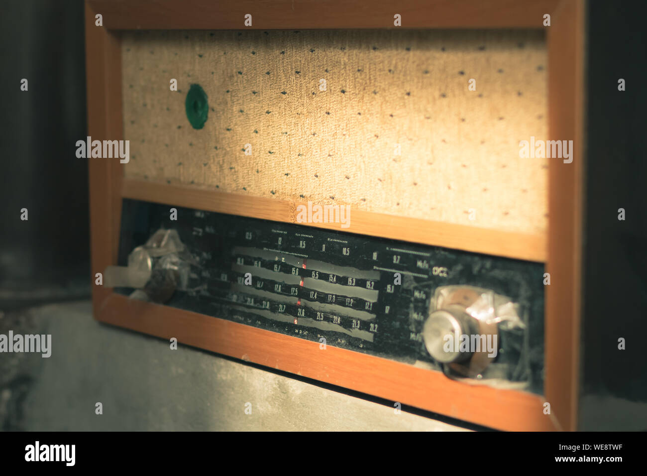 Vintage radio close up hi-res stock photography and images - Alamy