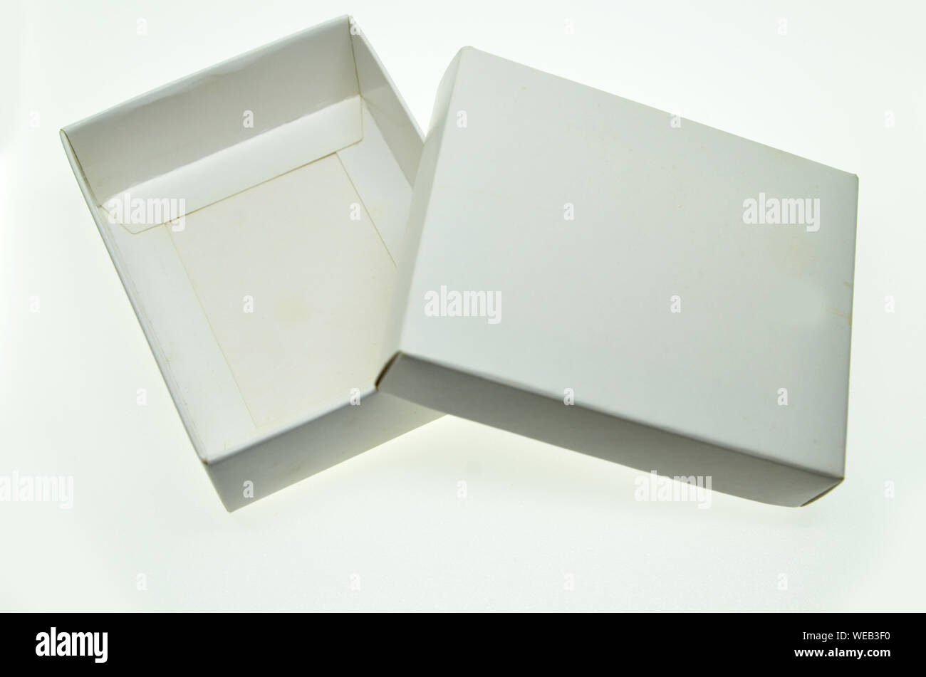 Empty containers hi-res stock photography and images - Alamy