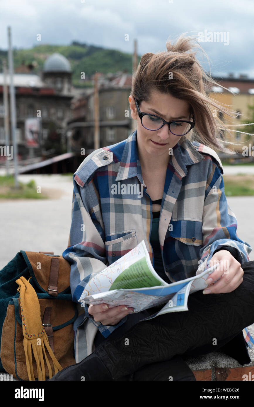 Person looking at map hi-res stock photography and images - Alamy