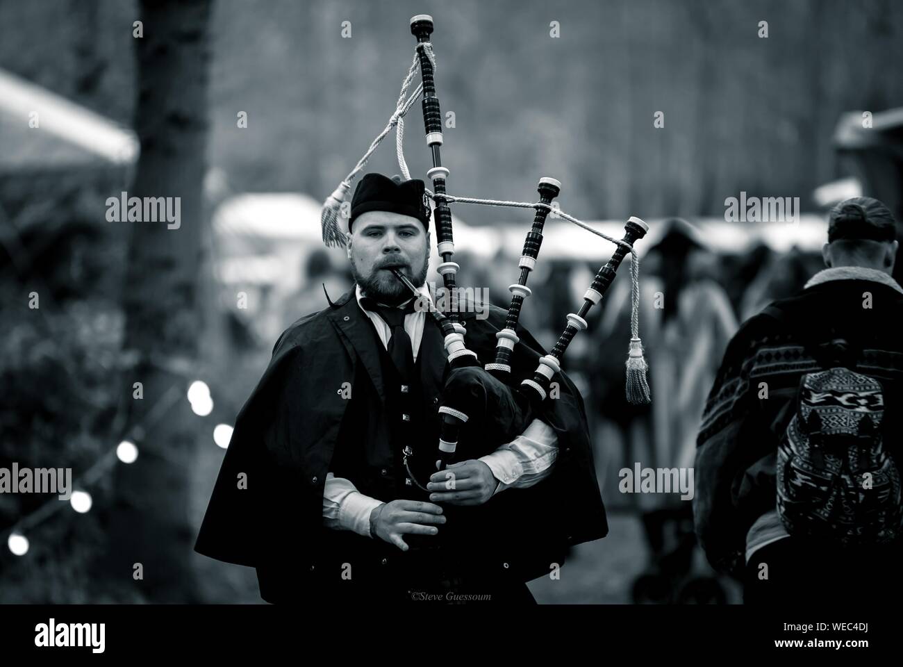 Bagpipe uniform High Resolution Stock Photography and Images - Alamy