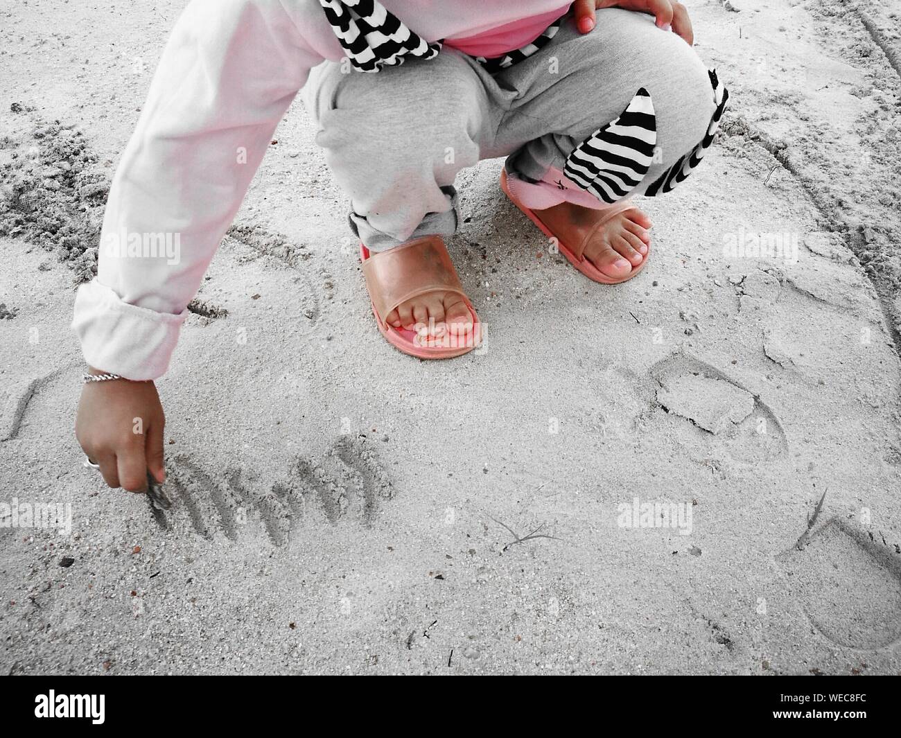 Person crouching hi-res stock photography and images - Alamy