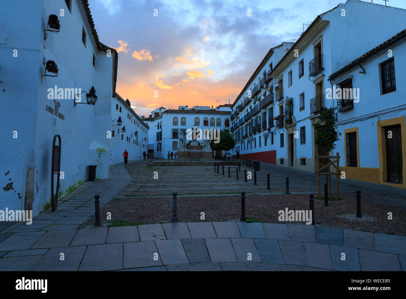 Statue of manolete hi-res stock photography and images - Alamy