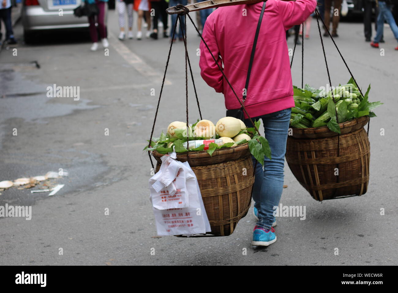 Man walking on the street market hi-res stock photography and images ...