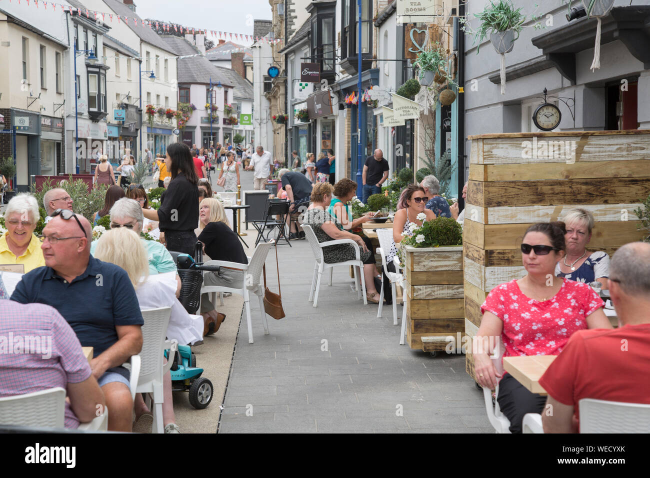 Frogmore Street High Resolution Stock Photography and Images - Alamy