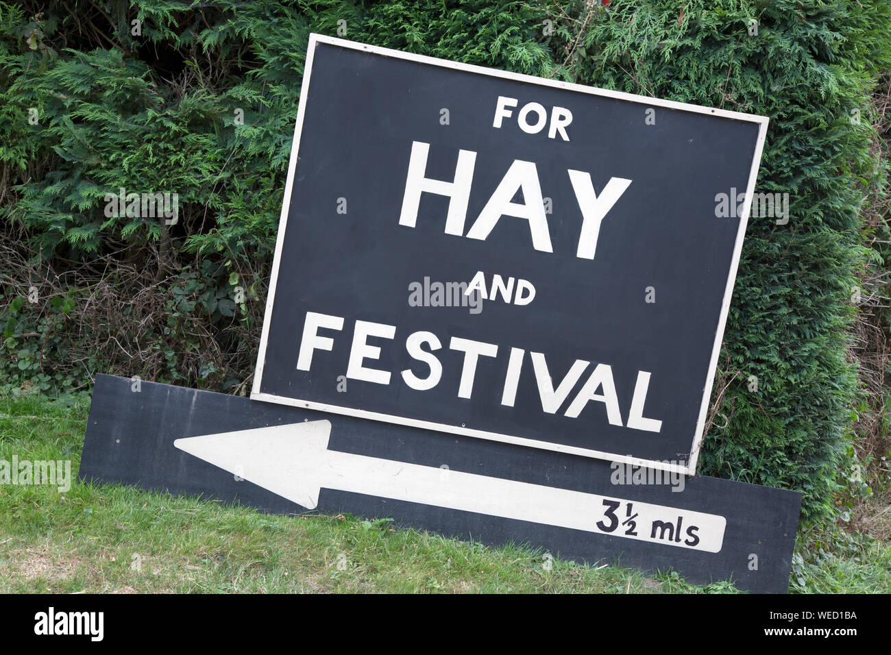 Hay Festival Direction Road Sign, Hay-on-Wye, Wales Stock Photo - Alamy