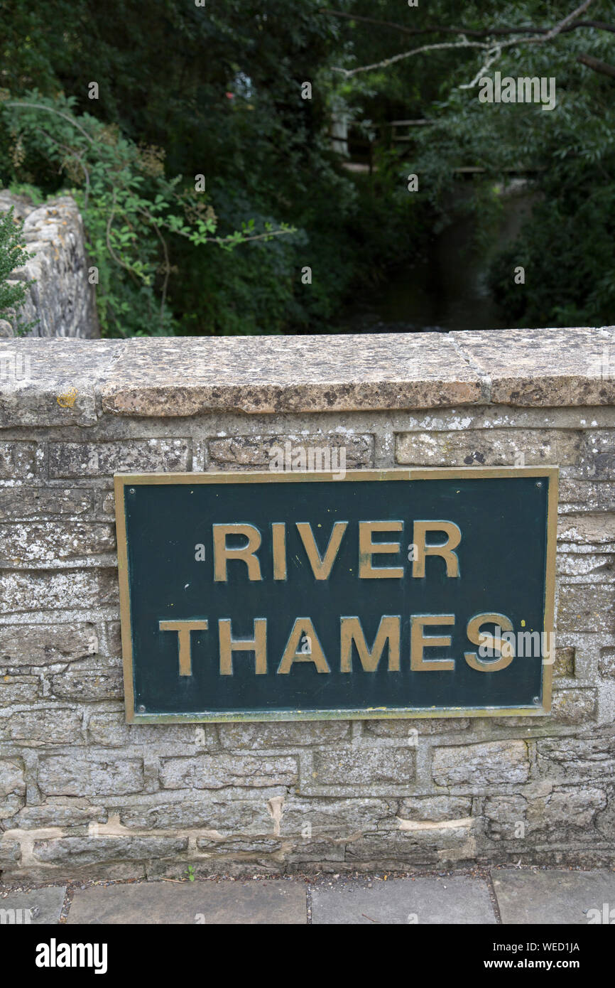 River Thames Sign, Cricklade, England, UK Stock Photo - Alamy