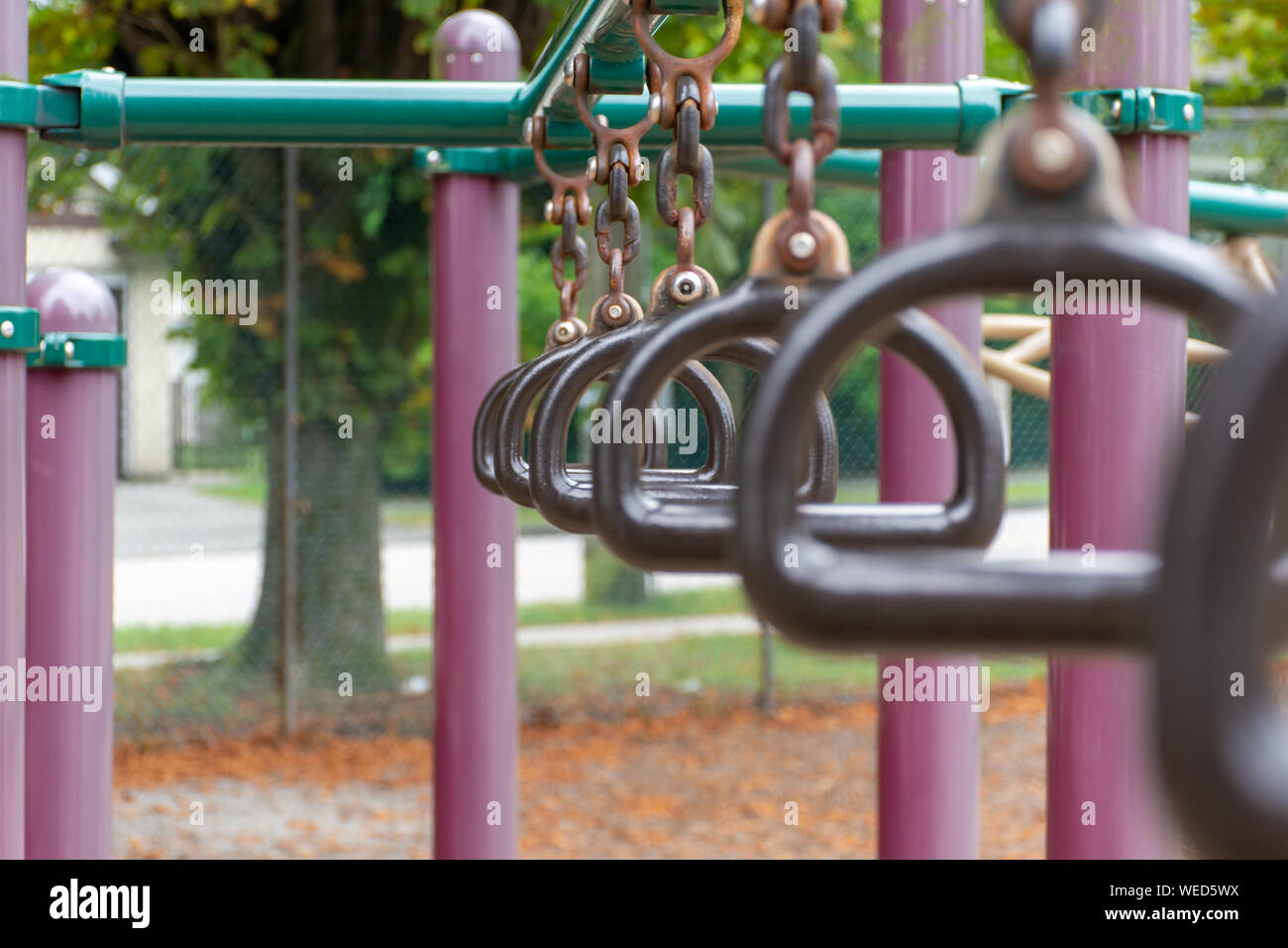 Monkey bars hi-res stock photography and images - Alamy