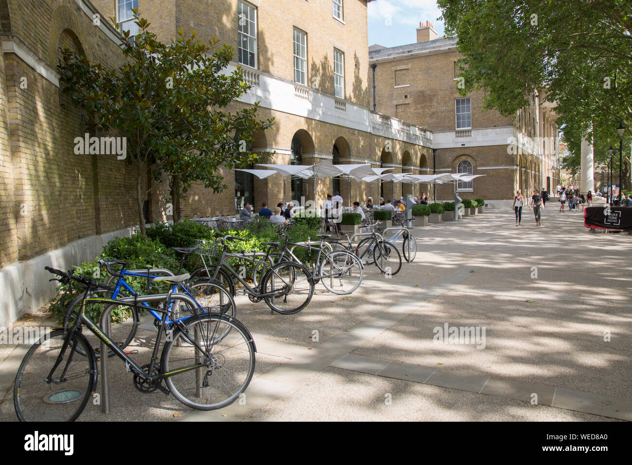 Duke of York Square; Chelsea; London; England; UK Stock Photo - Alamy