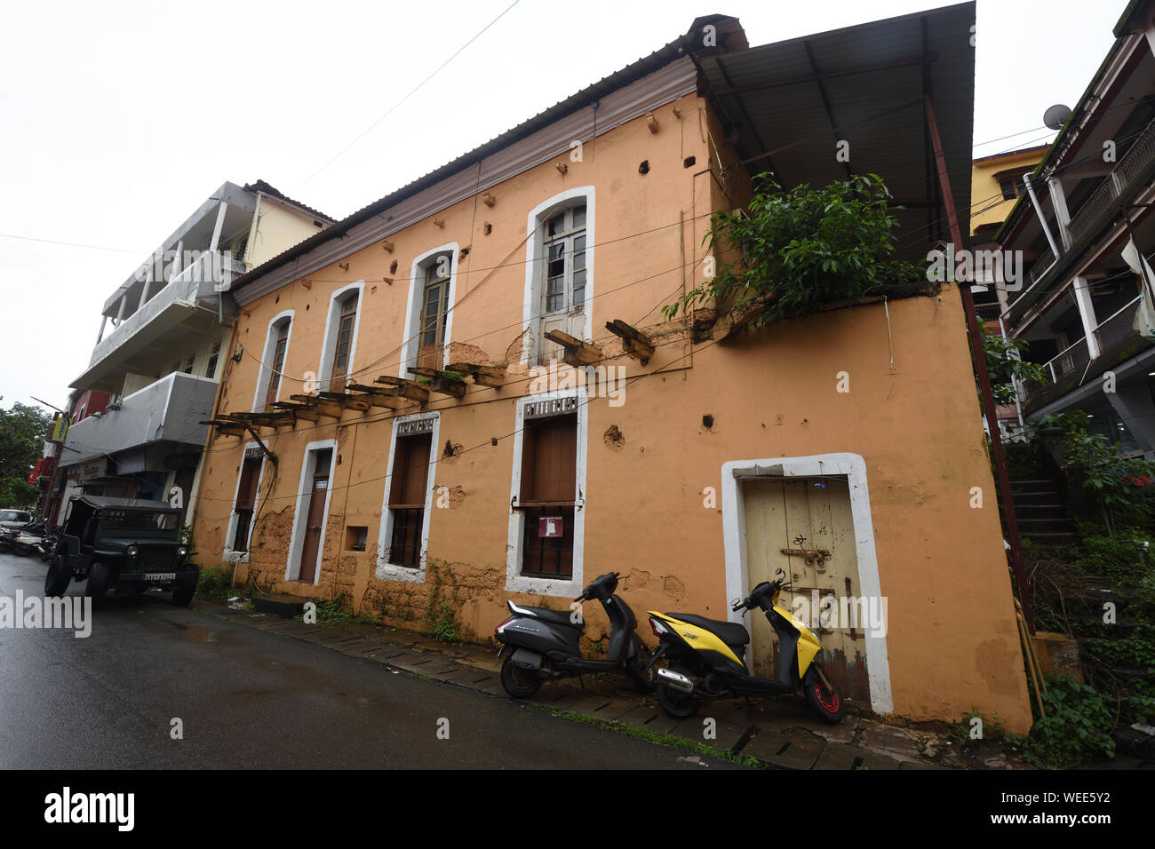 Goa road monsoon hi-res stock photography and images - Alamy