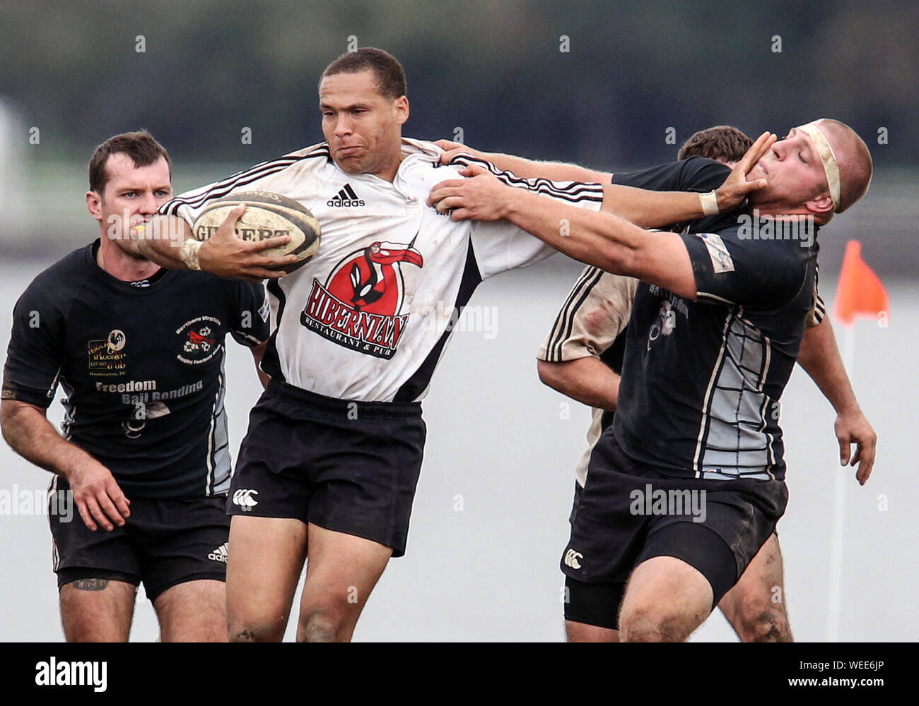 Pushing wing hi-res stock photography and images - Alamy