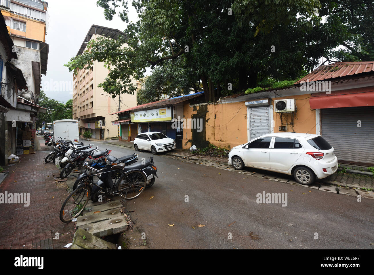 Goa road monsoon hi-res stock photography and images - Alamy