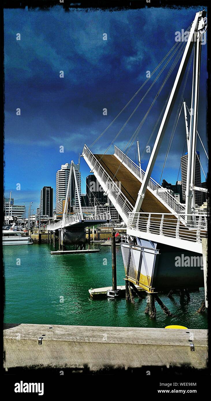 Bridge opening hi-res stock photography and images - Alamy