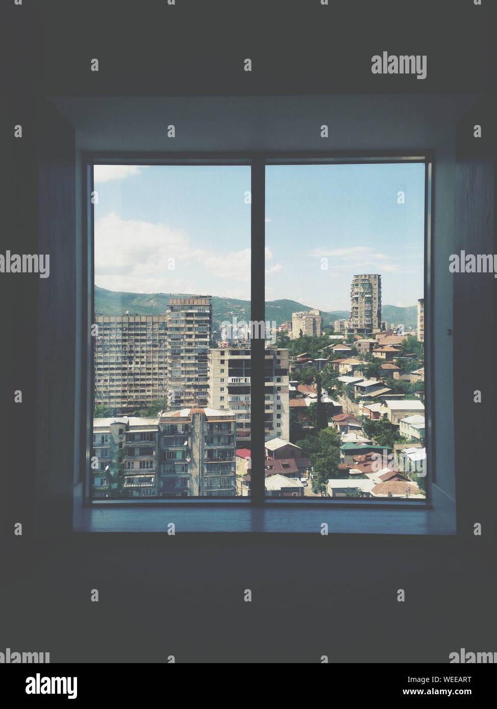 Downtown window view hi-res stock photography and images - Alamy