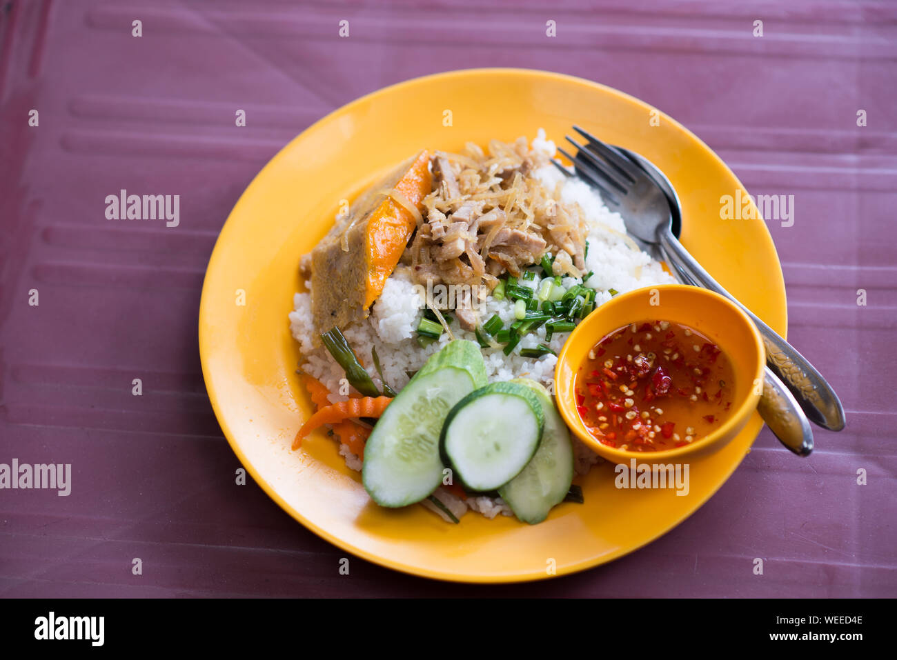 Broken fish bowl hi-res stock photography and images - Alamy