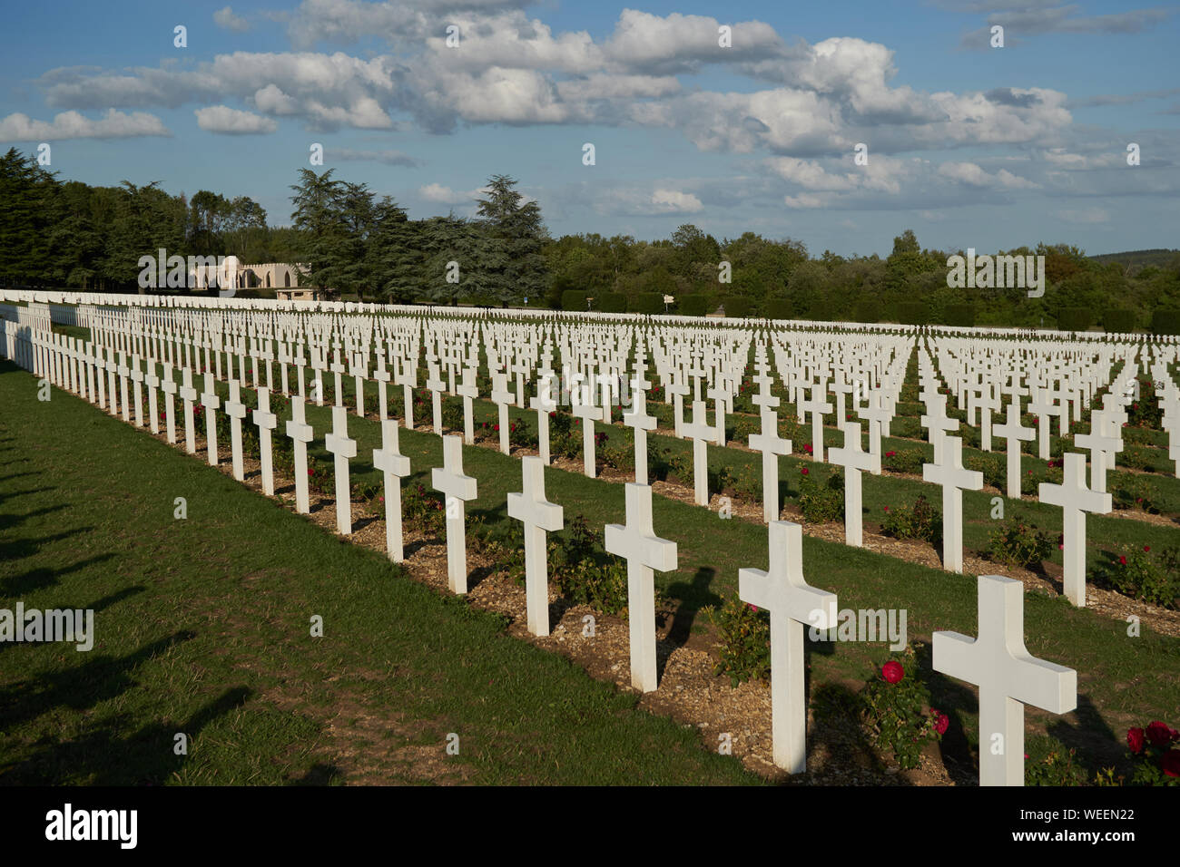 Ww1 world war 1 cemetary grave hi-res stock photography and images - Alamy