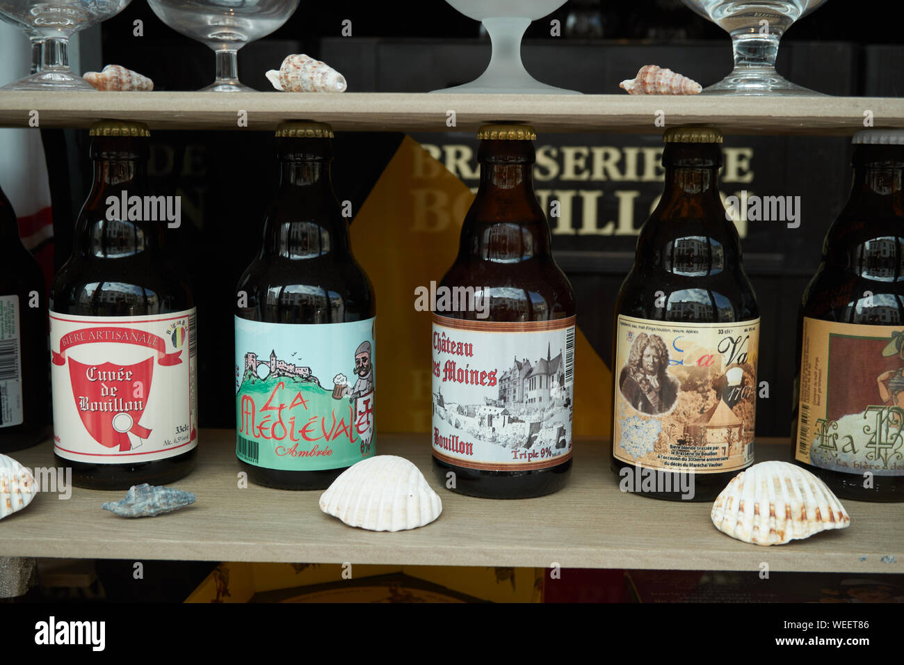 Shops ypres hi-res stock photography and images - Alamy