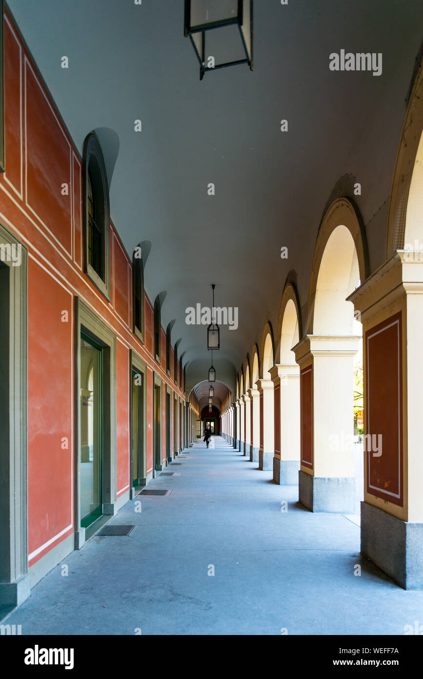 Long white building hi-res stock photography and images - Alamy