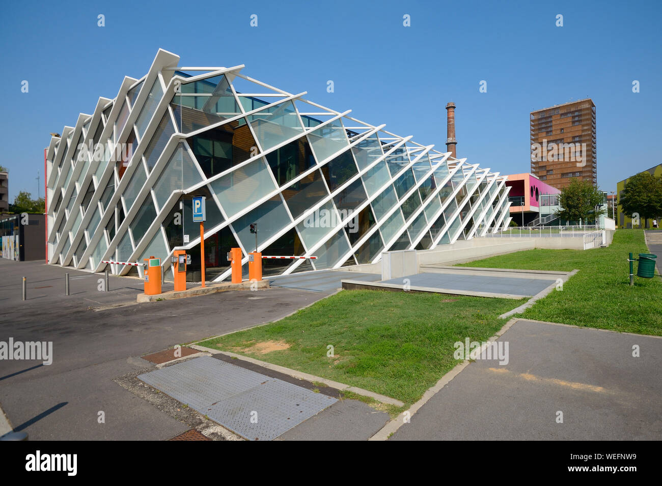 Italy, Lombardy, Milan, Maciachini District, Office by Studio Italo ...