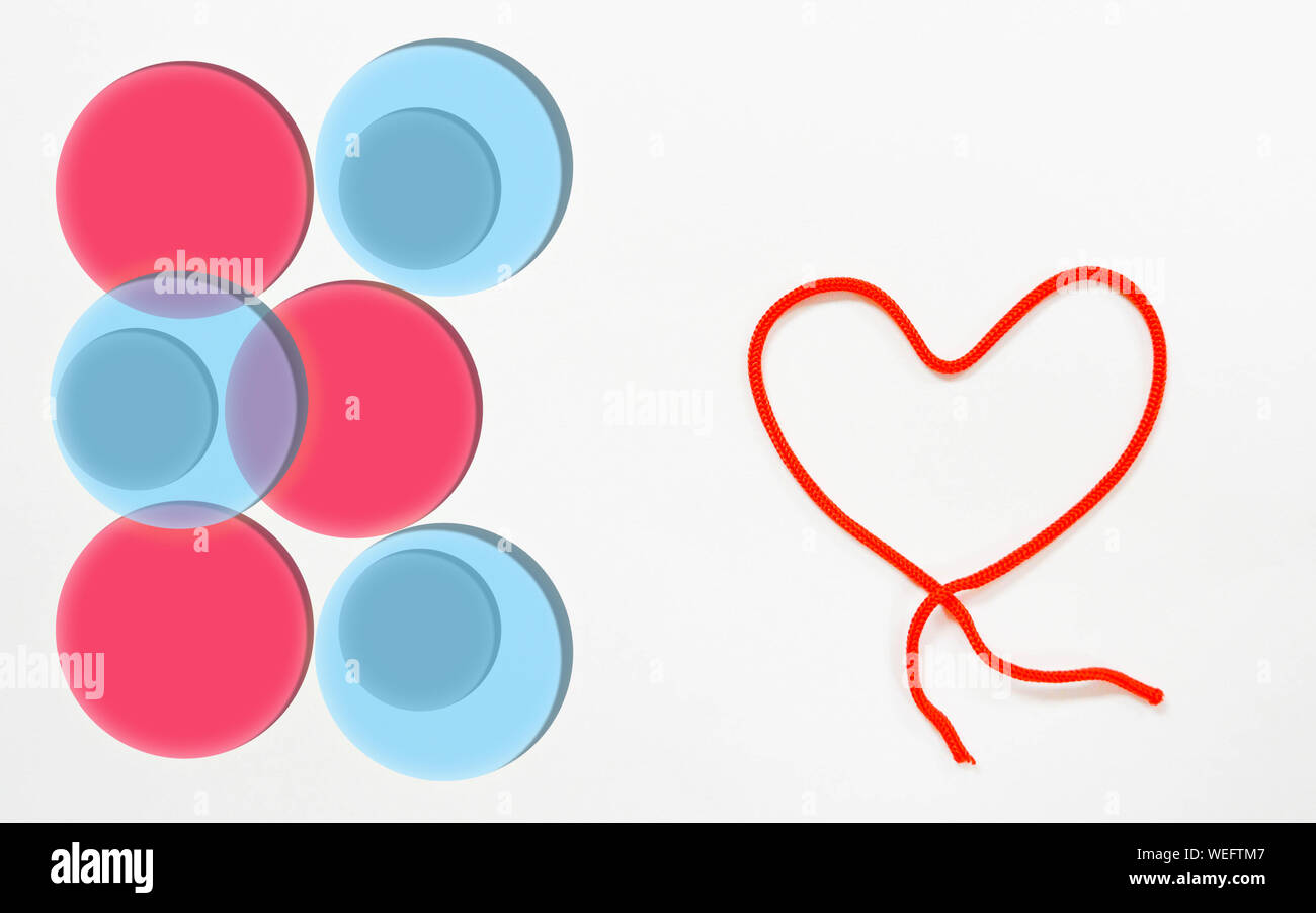 String shape hi-res stock photography and images - Alamy