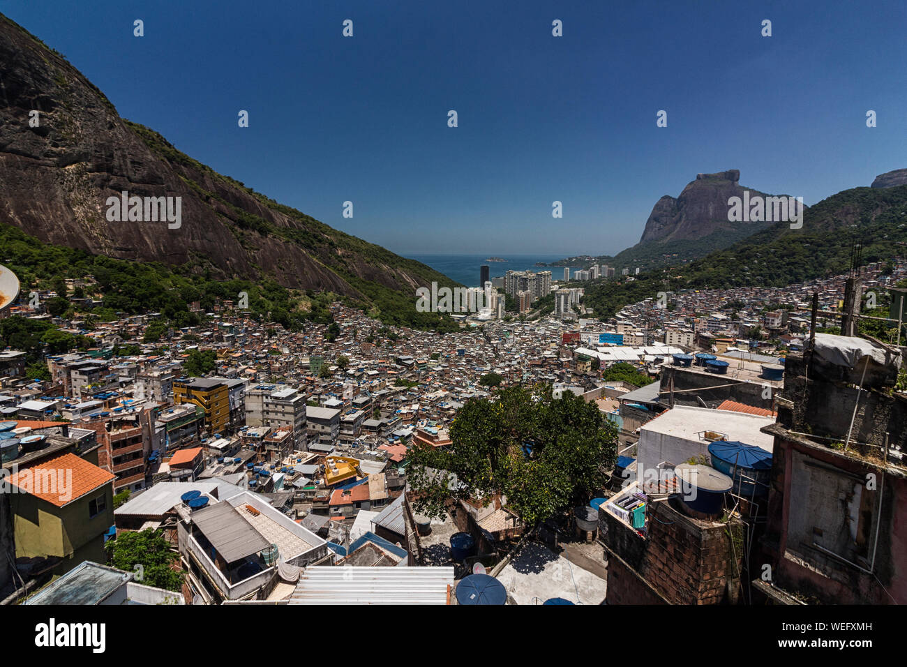 View favela hi-res stock photography and images - Alamy