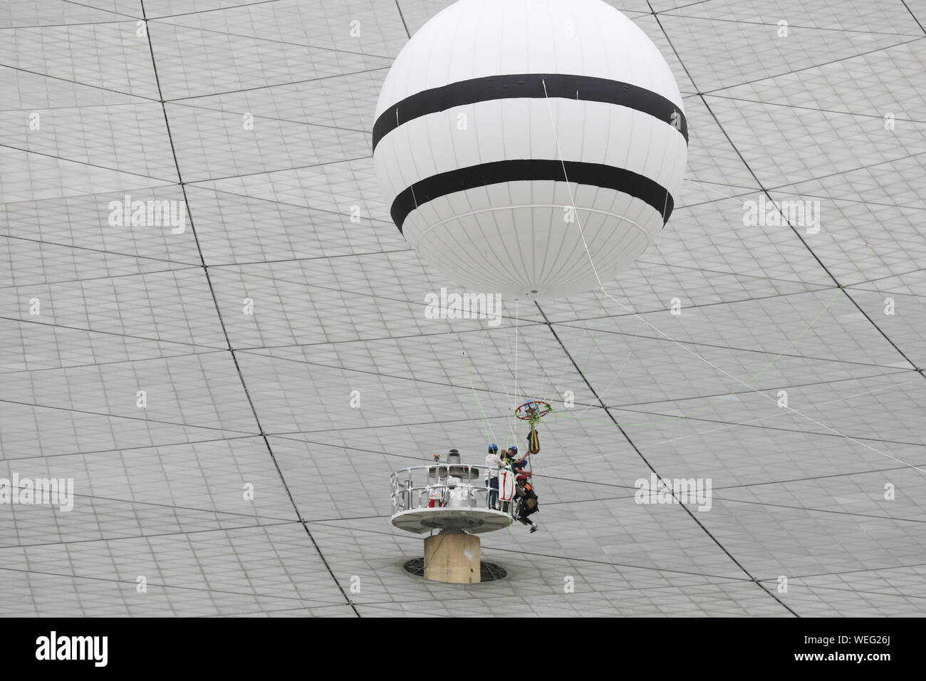 Fast telescope china hi-res stock photography and images - Alamy