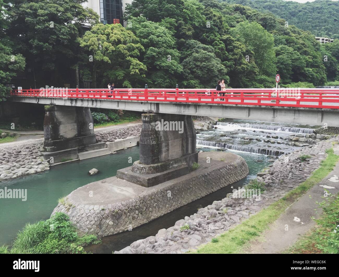 Footbridge over stream architecture hi-res stock photography and images ...