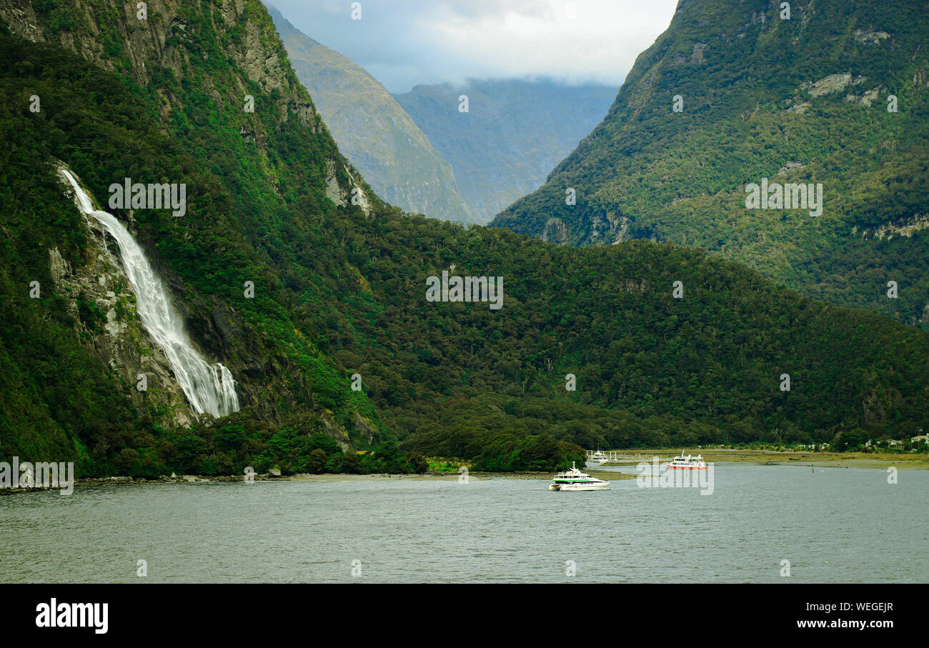 Milford sound waterfall hi-res stock photography and images - Alamy