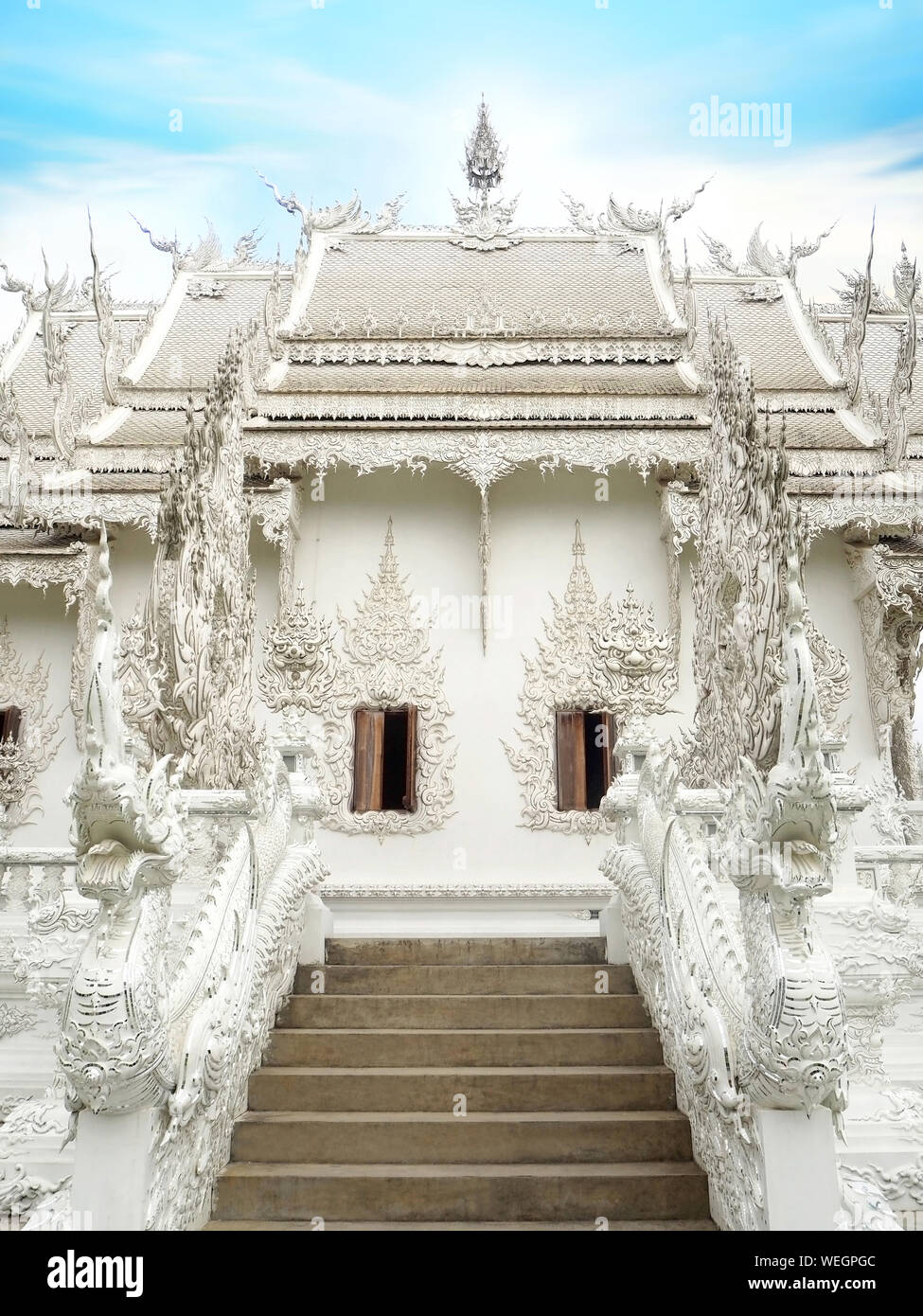 What rong khun hi-res stock photography and images - Alamy