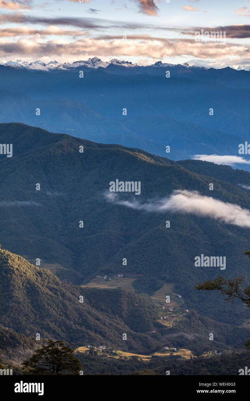 Mountains in Bhutan seen from Dochu La Stock Photo - Alamy