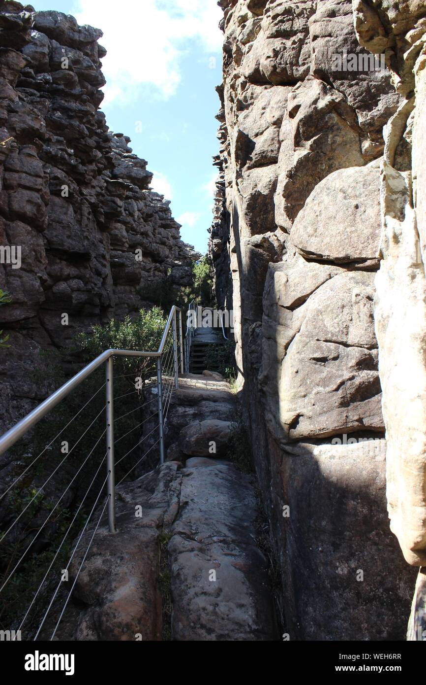 Pathway in the mountains hi-res stock photography and images - Alamy