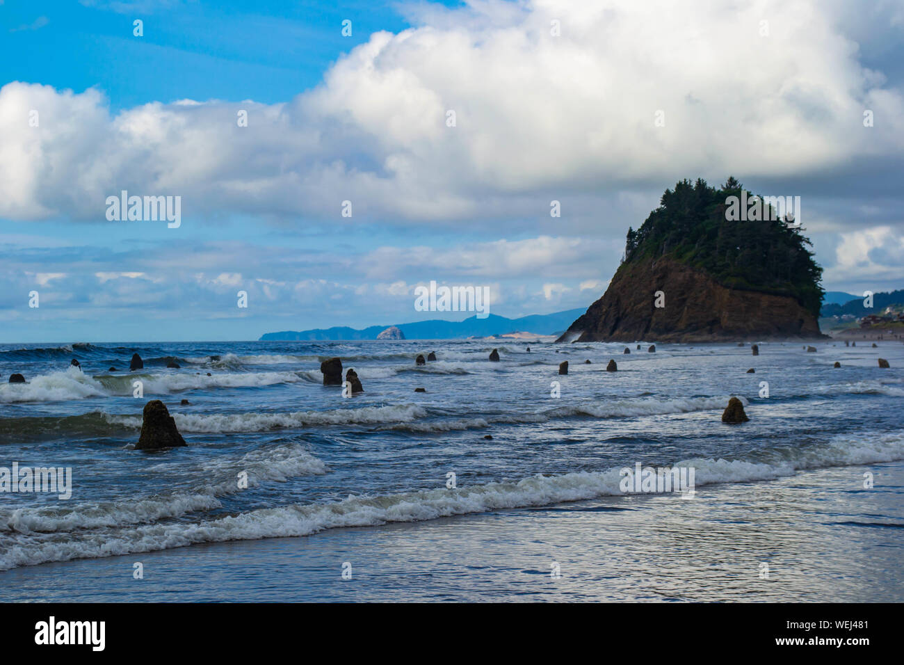 Beautiful coastal landscapes along hi-res stock photography and images ...