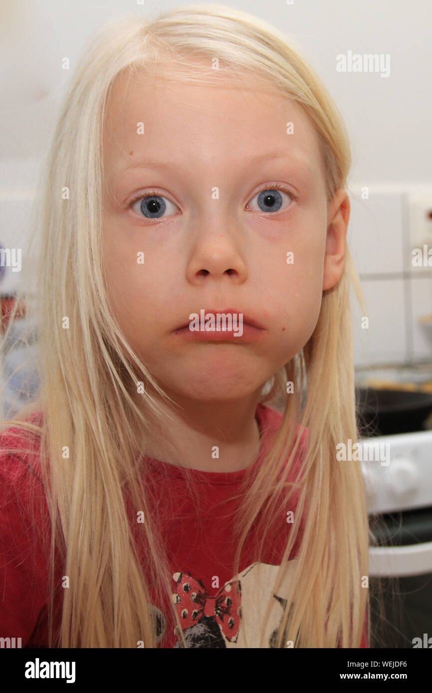 Raised eyebrows hi-res stock photography and images - Alamy