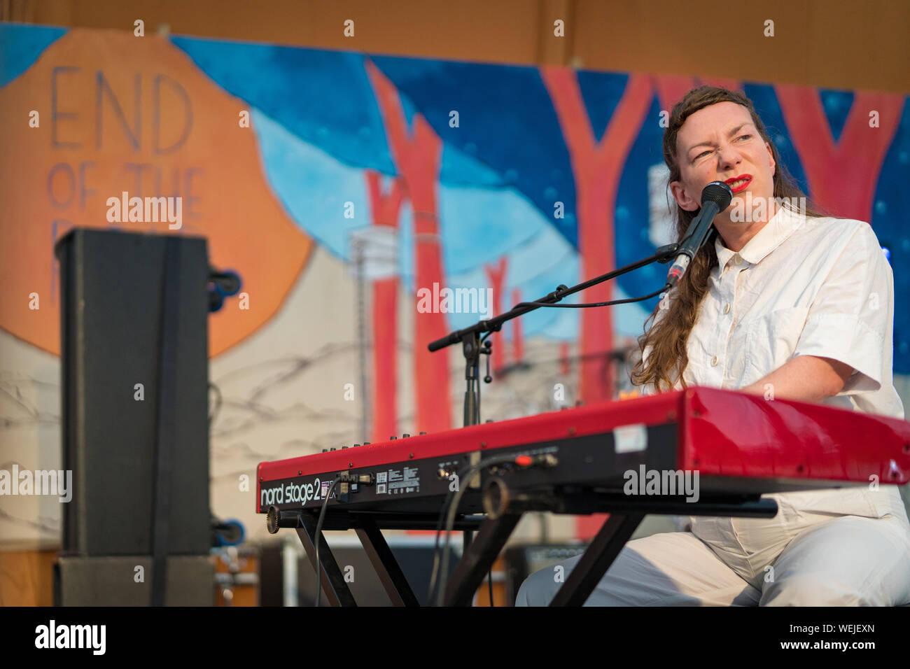 Kathryn joseph performing hi-res stock photography and images - Alamy
