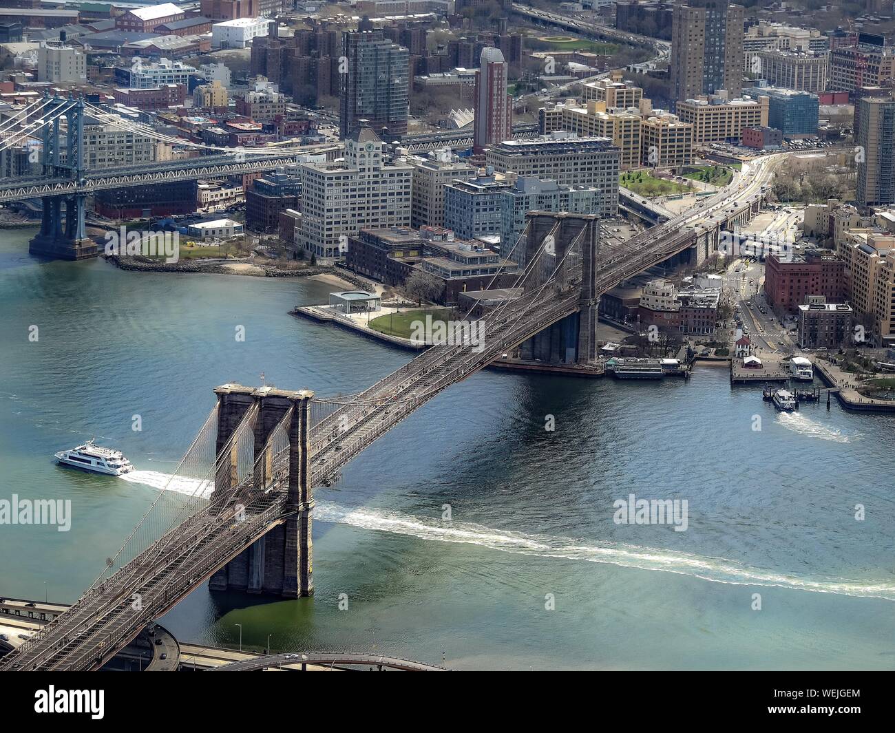 Aerial view of manhattan bridge hi-res stock photography and images - Alamy