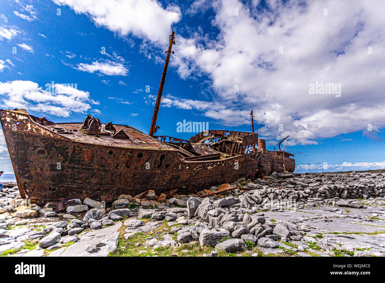 Stunning view of the Plassey shipwreck on the rocky beach of Aran ...