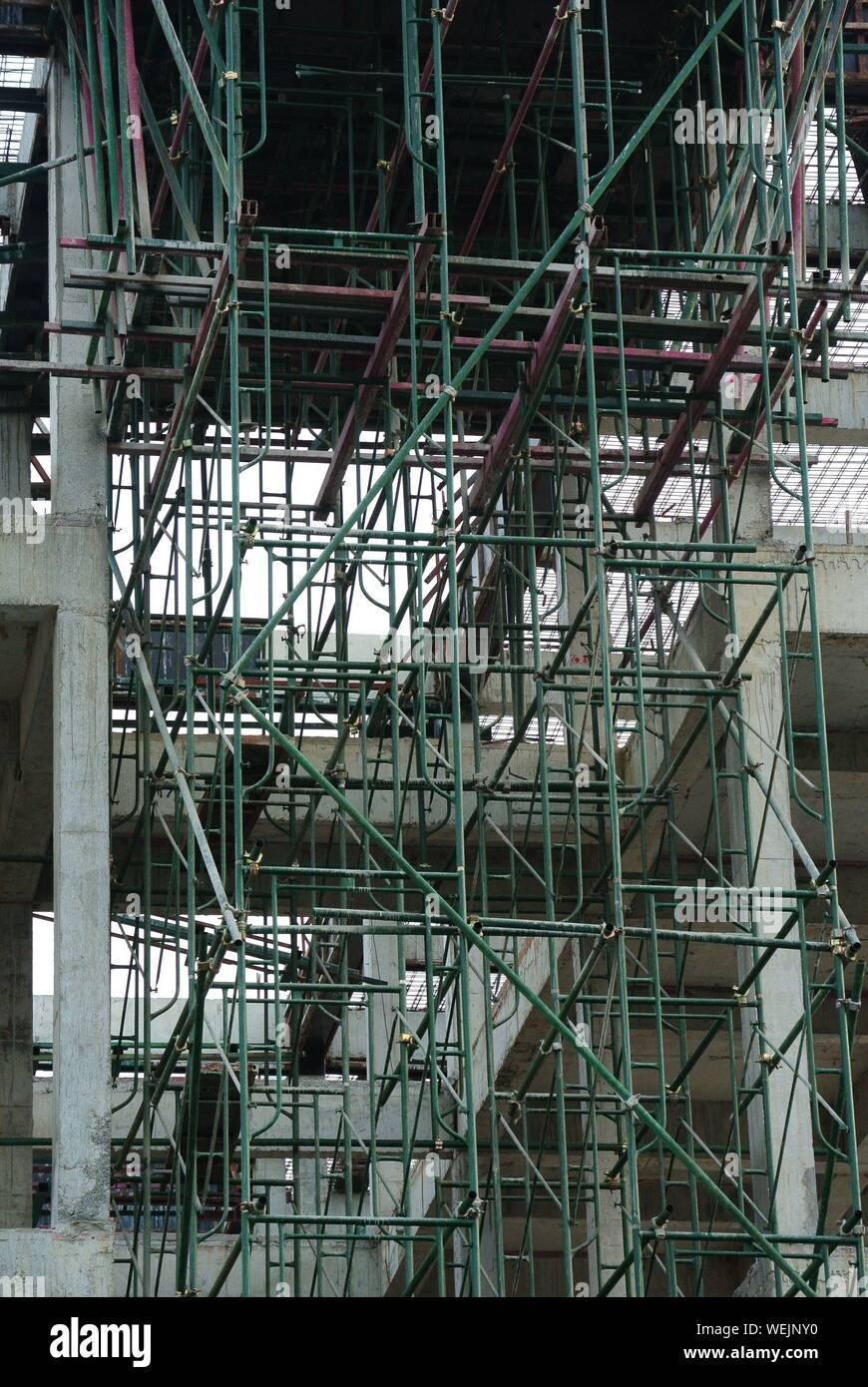 Scaffolding structure hi-res stock photography and images - Alamy