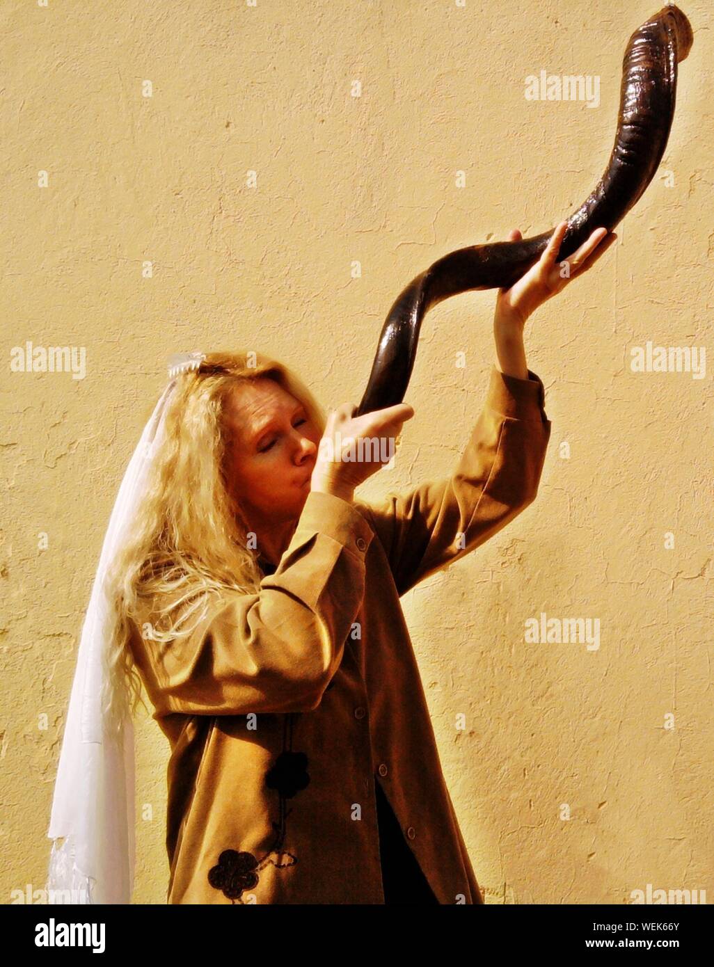 Blowing of the shofar hi-res stock photography and images - Alamy