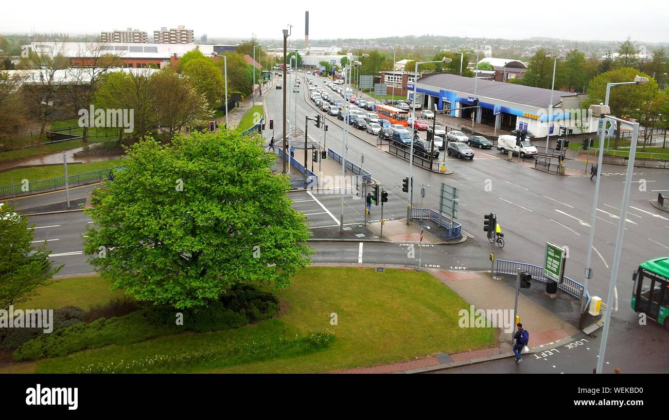Street intersection hi-res stock photography and images - Alamy