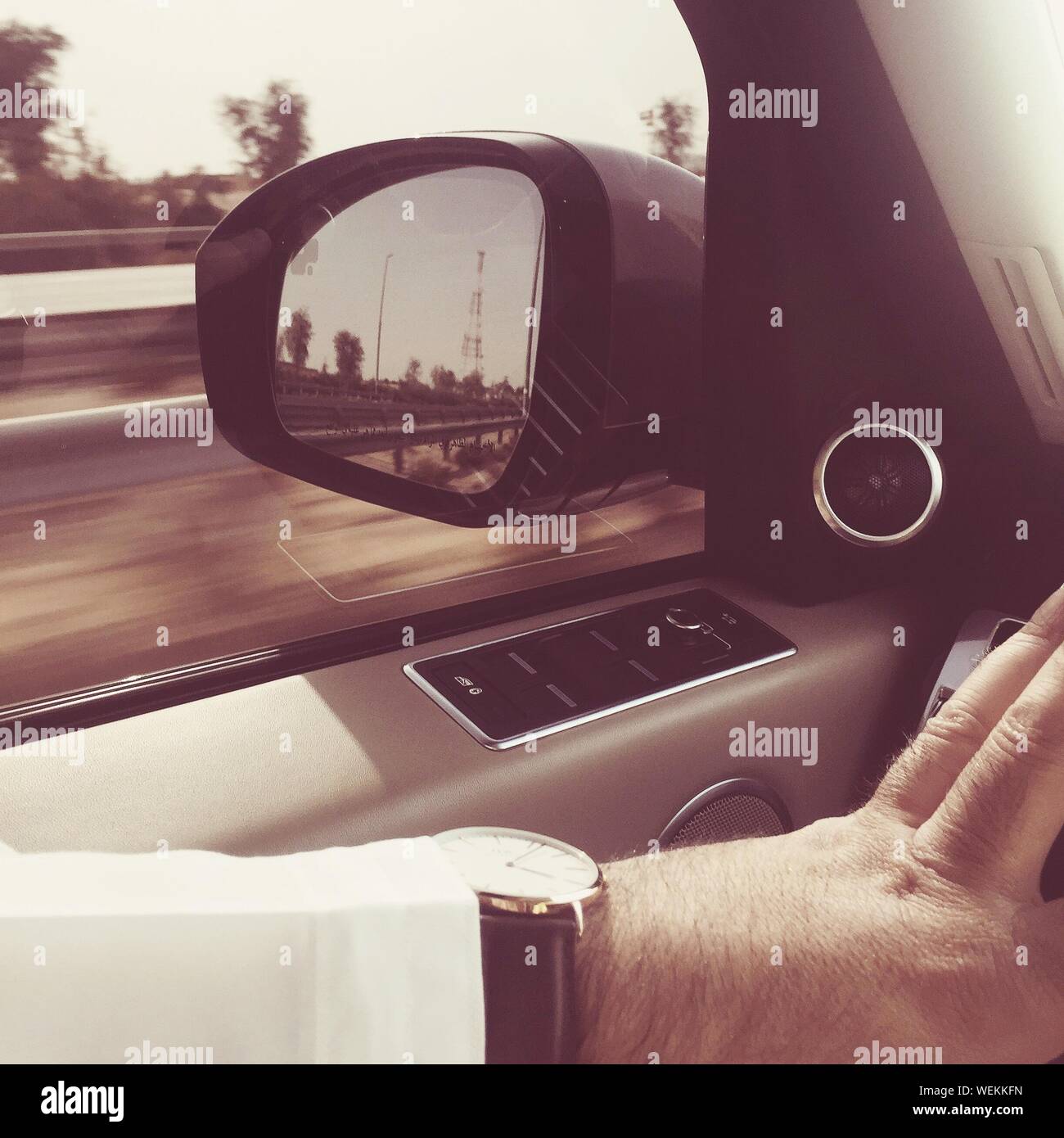 Adjusting mirror hi-res stock photography and images - Alamy