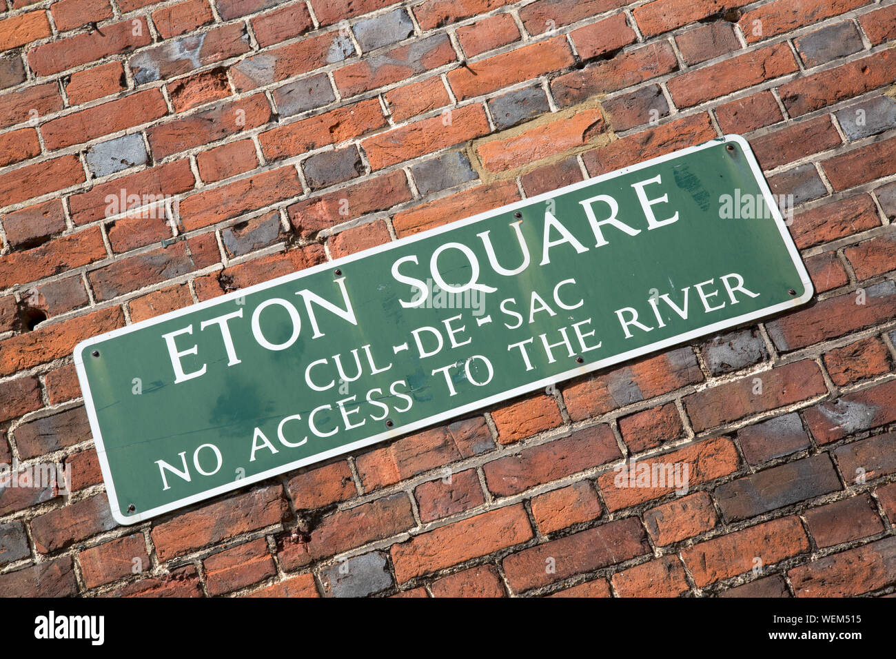 Eton square hi-res stock photography and images - Alamy