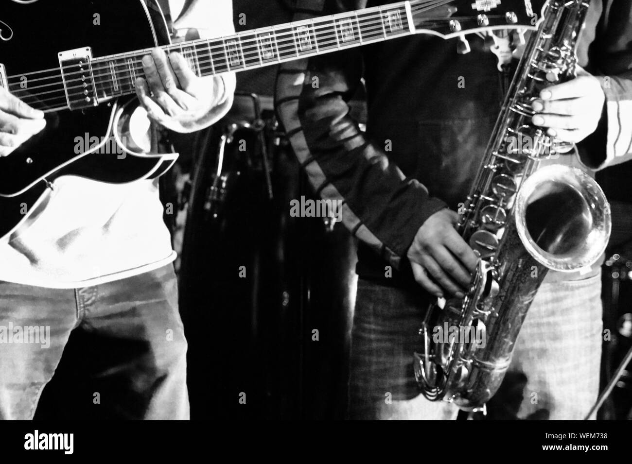 Musicians concert hi-res stock photography and images - Alamy