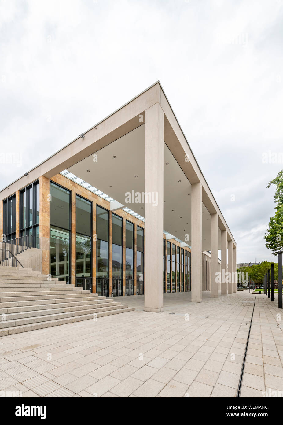 Rheinmain congresscenter hi-res stock photography and images - Alamy