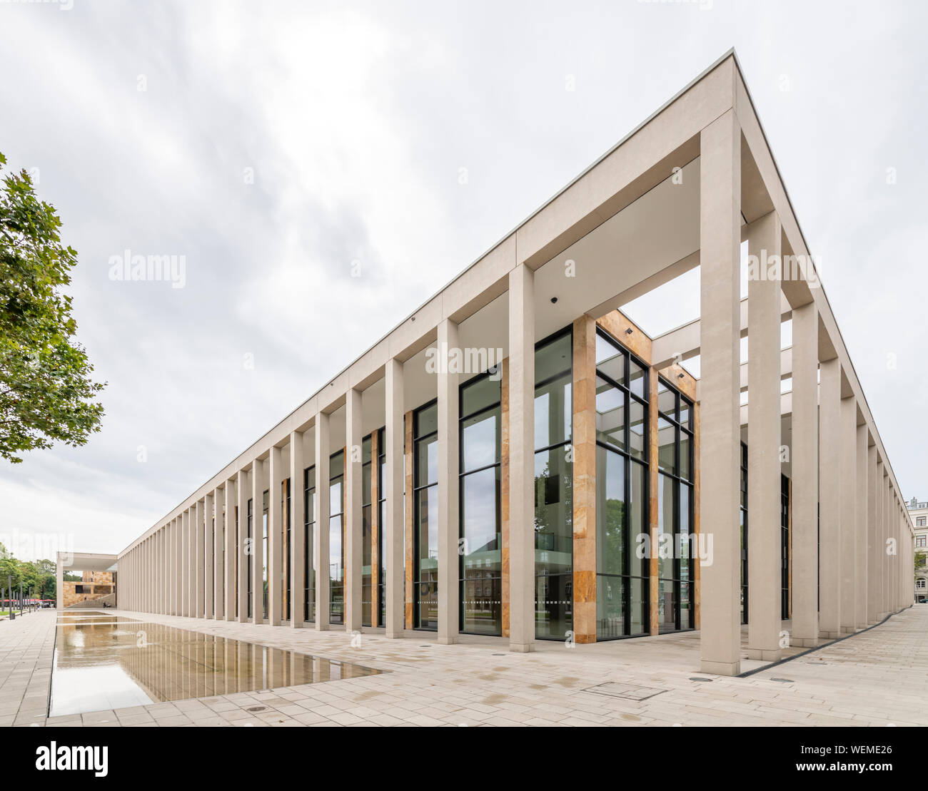 Congress centre wiesbaden hi-res stock photography and images - Alamy