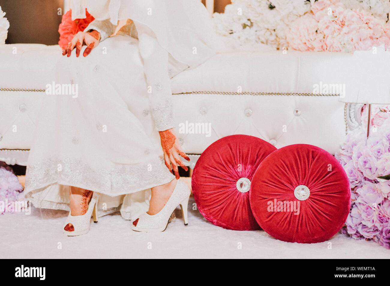 Bride high heels hi-res stock photography and images - Alamy