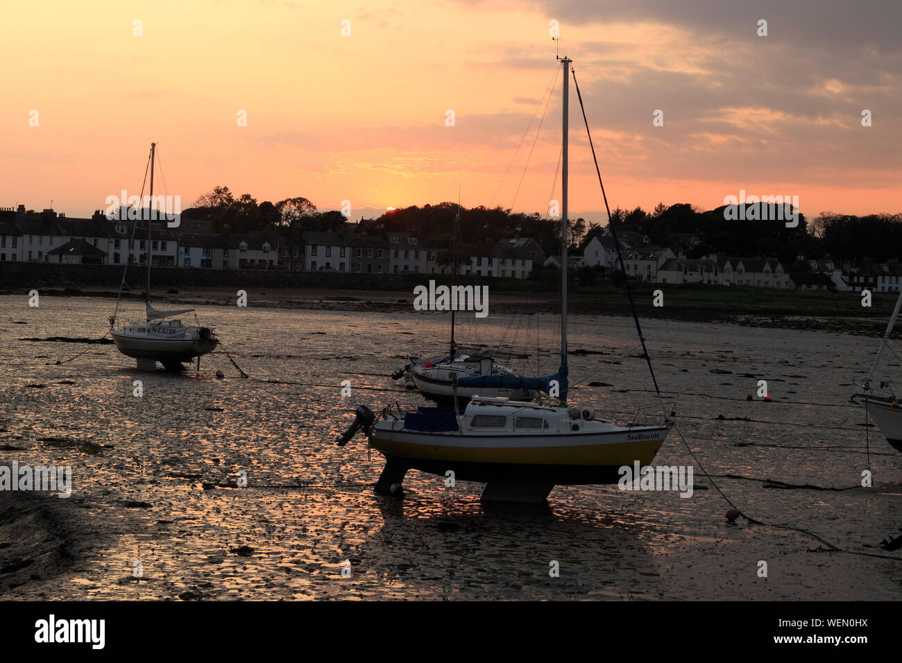 Village of garlieston hi-res stock photography and images - Alamy