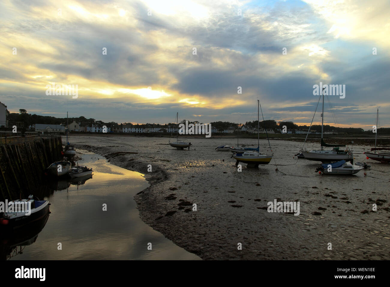 Garlieston fishing village hi-res stock photography and images - Alamy