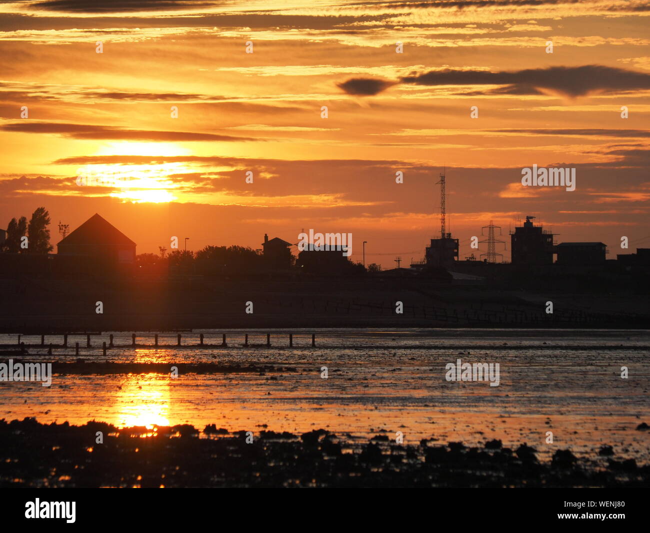 Sheerness, Kent, UK. 30th August, 2019. UK Weather: tonight's sunset in ...